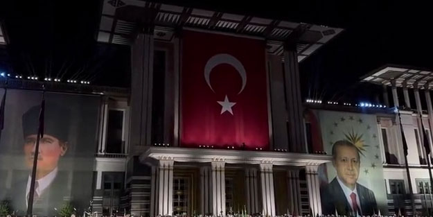 Türkiye Cumhuriyeti'nin 100. Yıl Marşı ilk kez dinletildi - Yeni Akit