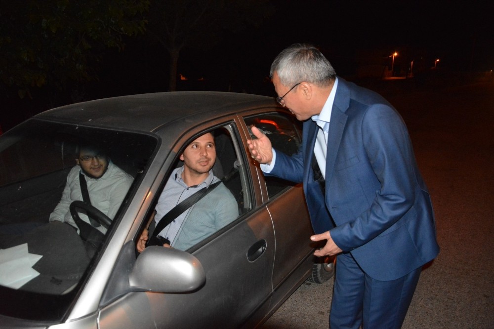 Vali Deniz, bayram öncesi trafik uygulama noktalarını inceledi - Yeni Akit