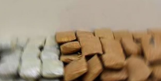 Van'da 220 kilo 300 gram eroin ele geçirildi - Yeni Akit